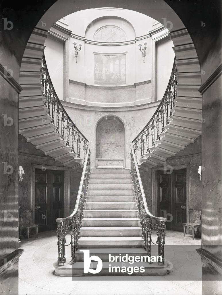 Image of The great circular staircase at Home House, 20 Portman Square ...