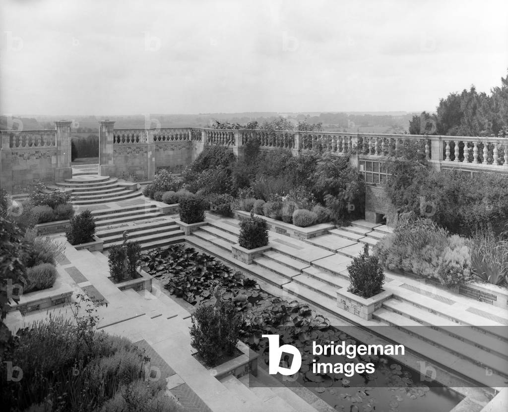 Image of The sunk pool garden at Marsh Court, from 'Edwin Lutyens: by ...