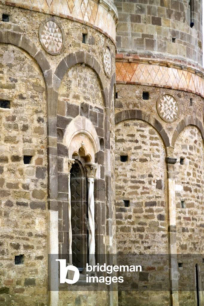 Image of Particular, Apse side, San Giovanni in Venere abbey ...