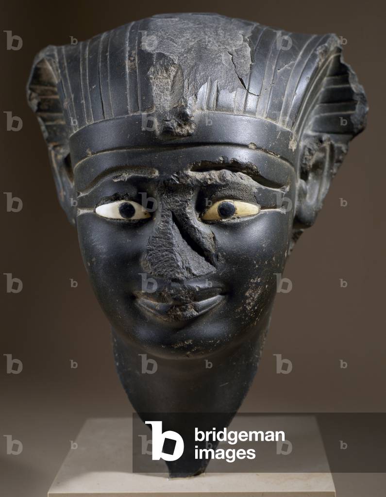 Ivory Belt Mask Of A Queen Mother