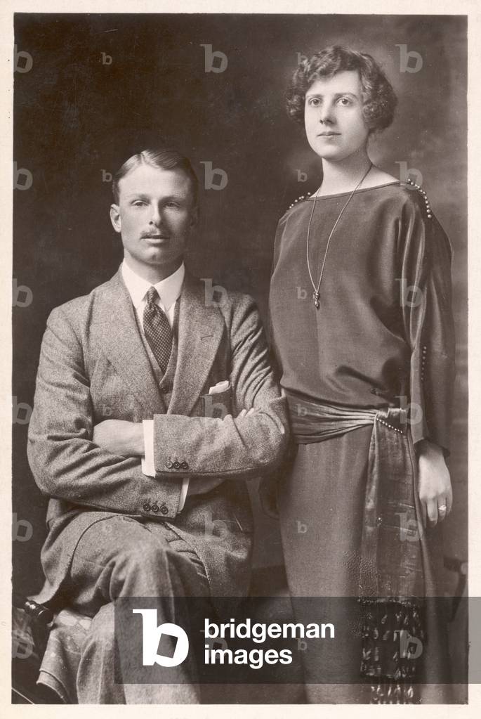 Image of CHARLES ALEXANDER CARNEGIE 11th EARL of SOUTHESK and his wife,