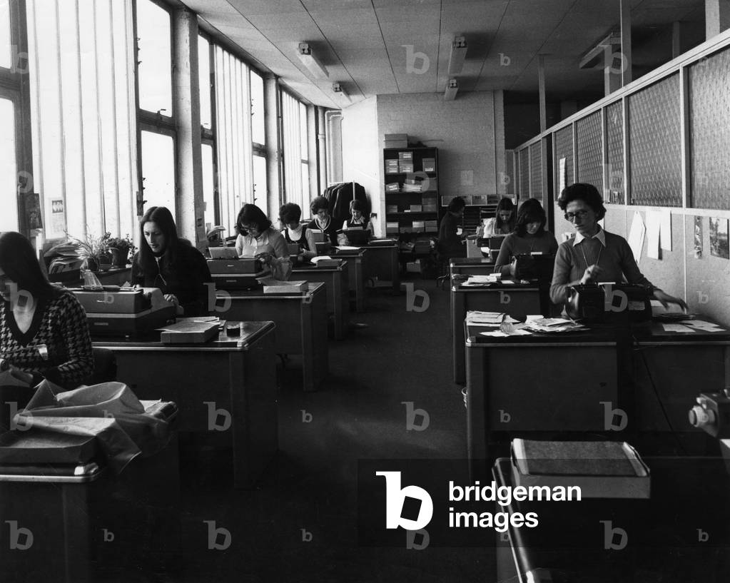 Image of TYPING POOL 1960S by Barnaby's Studios Ltd, (20th century)