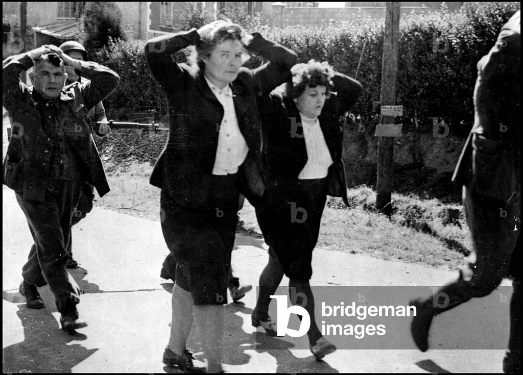 Image of Second World War (1939-1945): two German women taken prisoner with