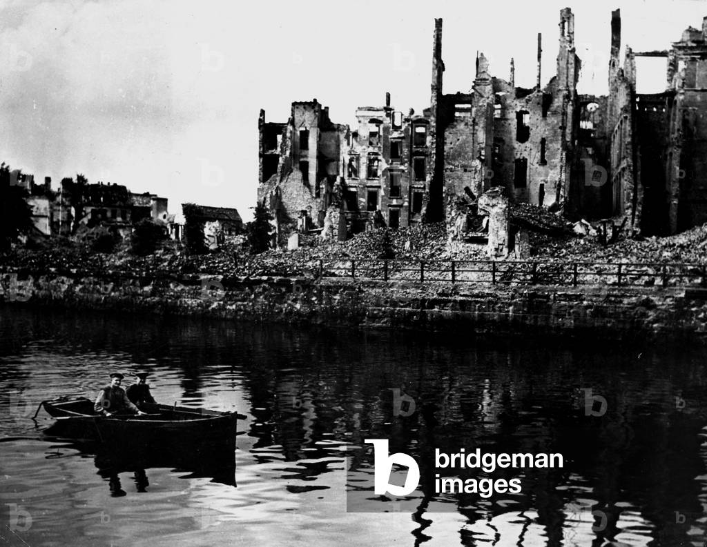 Image of Second World War (1939-1945) - World War II (WWII or