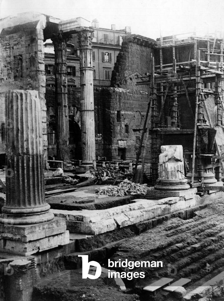 Image of Rome (Italy) around 1926: Reconstruction of the Roman Forum