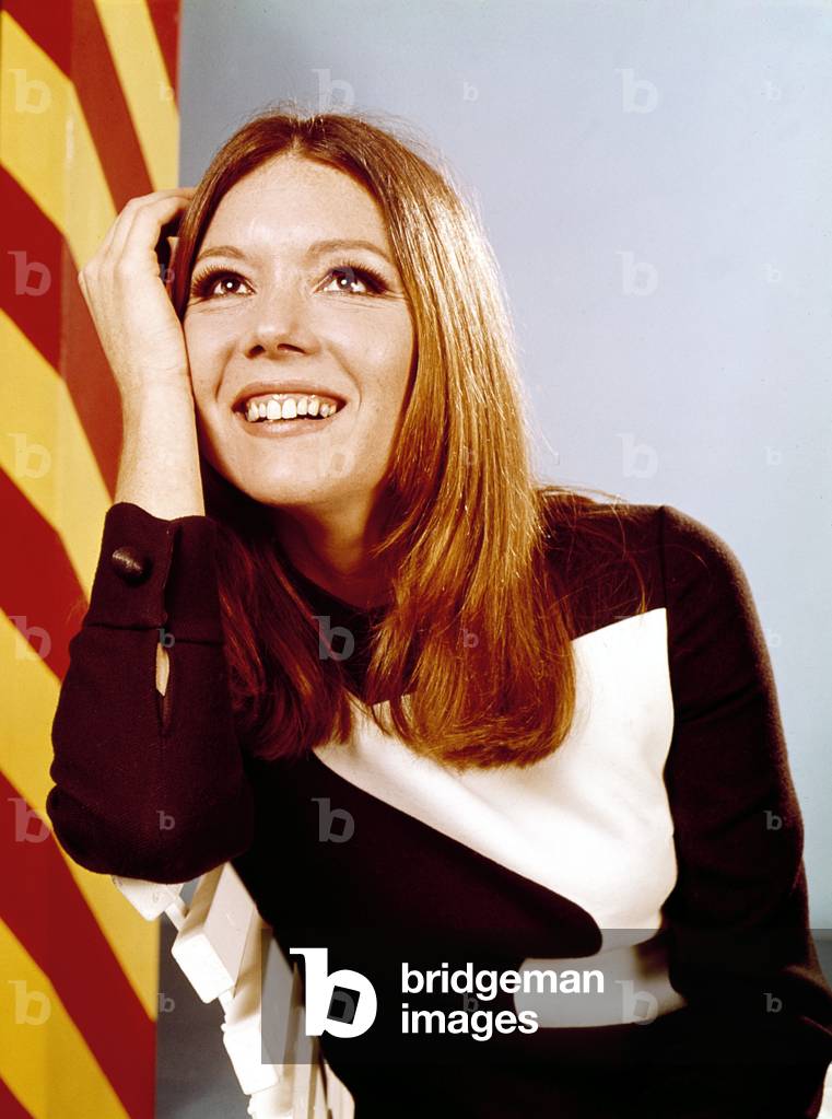 Diana Rigg, Les Avengers The Avengers Series 5 Opening Titles And