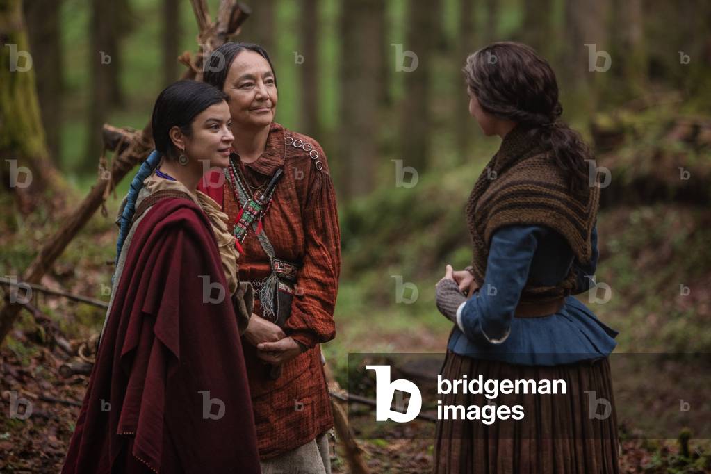 Image of OUTLANDER, von links: Crystle Lightning, Tantoo Cardinal ...