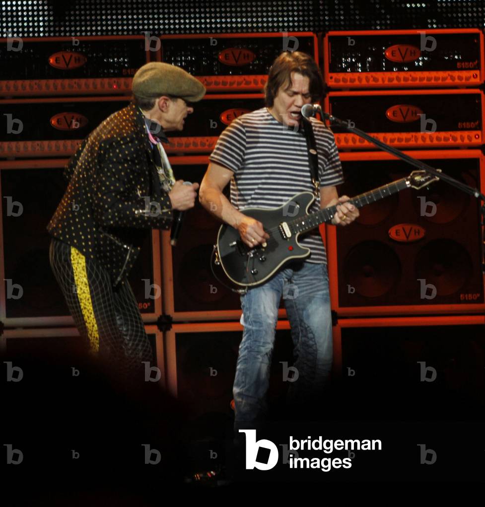 Image of Van Halen (David Lee Roth, Eddie Van Halen) on stage
