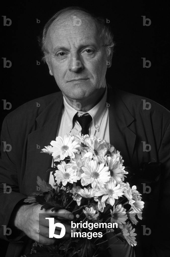 Image of The Russian poet Joseph Brodsky (Brodski or Brodskij) a bouquet