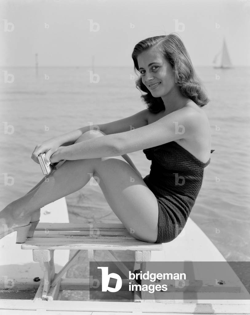 Image of THE ACTRESS ANNA MARIA FERRERO AT VENICE LIDO BEACH