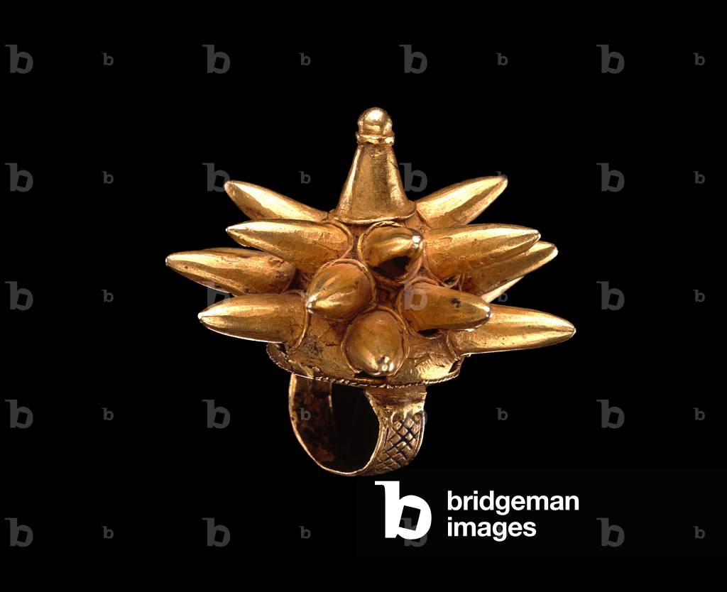 Image of Ring, Ghana / Ivory Coast, c.1935 (gold) by Akan School, (20th ...