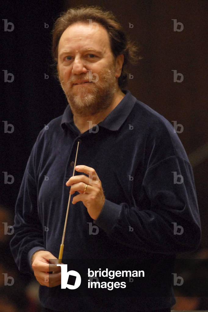Image of Italian conductor RICCARDO CHAILLY during a repetition at the ...