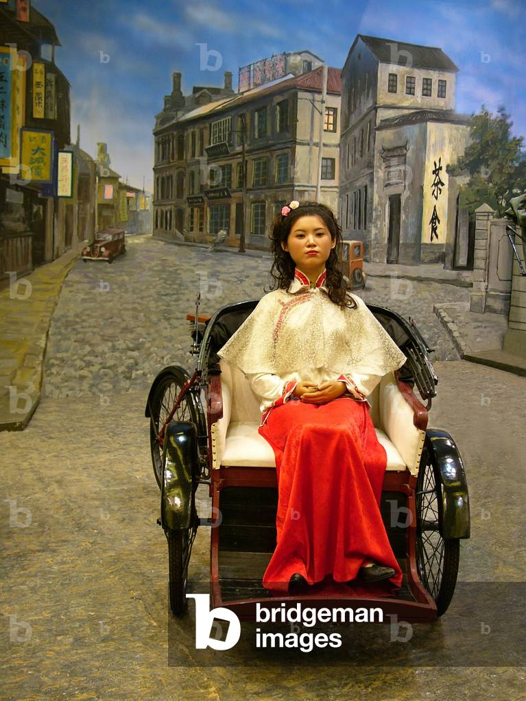 Image of 19th century rickshaw, Passe Museum, Shanghai. Photography ...