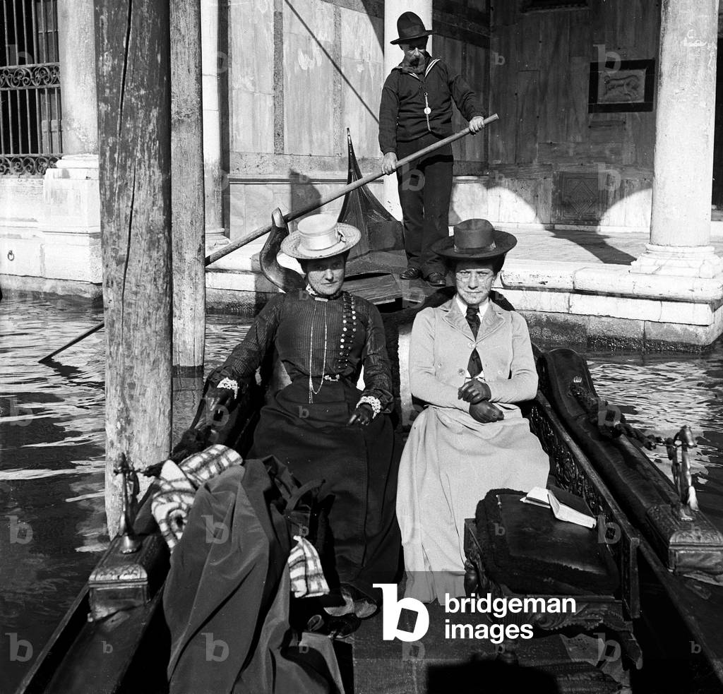 Image of Italy, Venetie, Venice: 2 women in hat with veil sitting