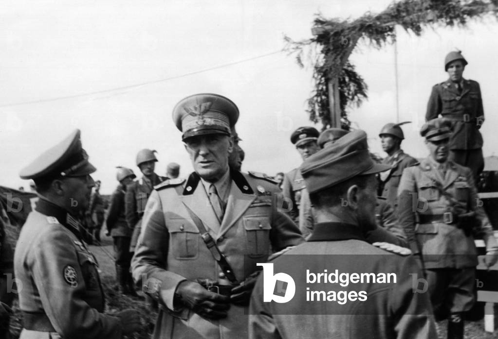 Image of While waiting for Benito Mussolini, Marshall Rodolfo Graziani ...
