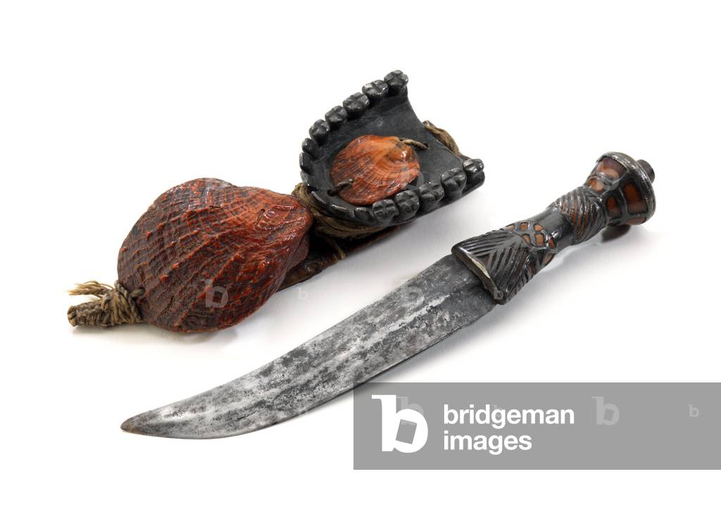 Image of Akan dagger (people of West Africa) and its scabbard, c.1800