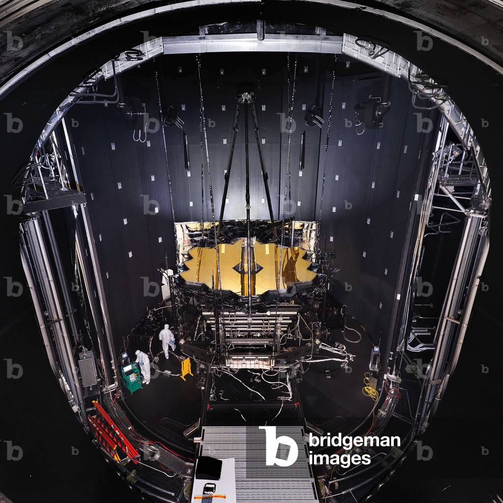 James Webb Space Telescope (JWST) - JWST in thermal-vacuum test ...