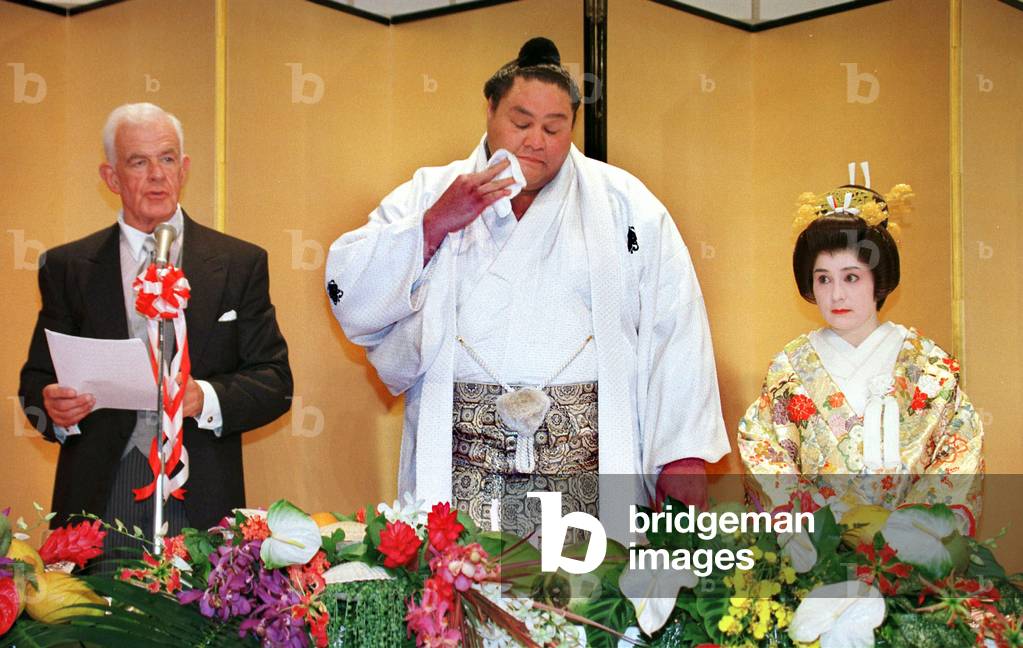 Image of SUMO GRAND CHAMPION AKEBONO WITH WIFE KALINA AND U.S. AMBASSADOR