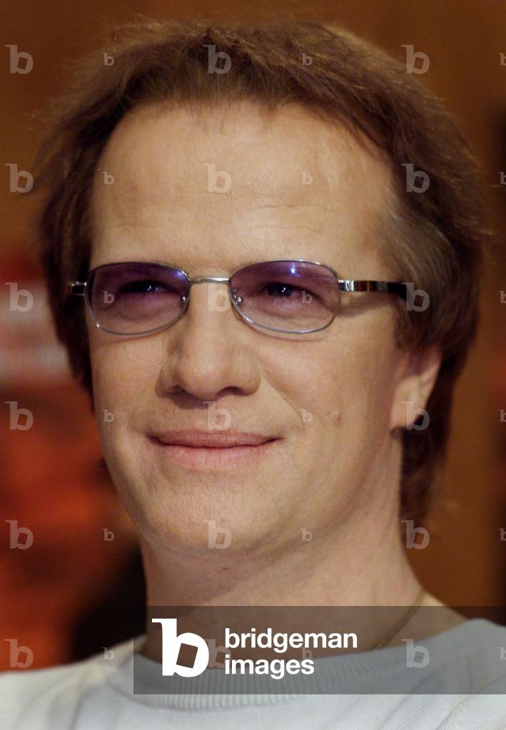 Image of Actor Christopher Lambert poses for photographers during a ...