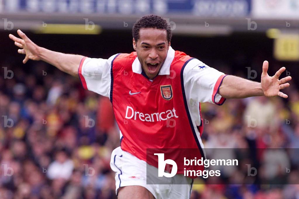 Image of ARSENAL'S HENRY CEEBRATES SCORING AGAINST WATFORD, 2000-04-23 ...