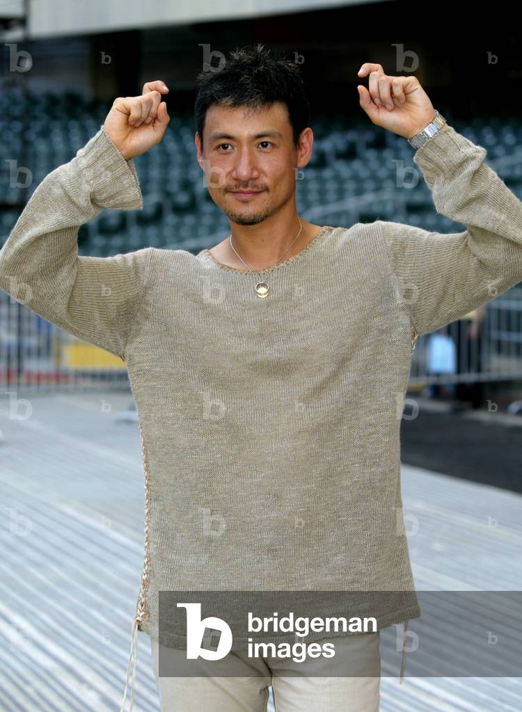 Image of HONG KONG SINGER JACKIE CHEUNG POSES IN HONG KONG, 2003-05-23