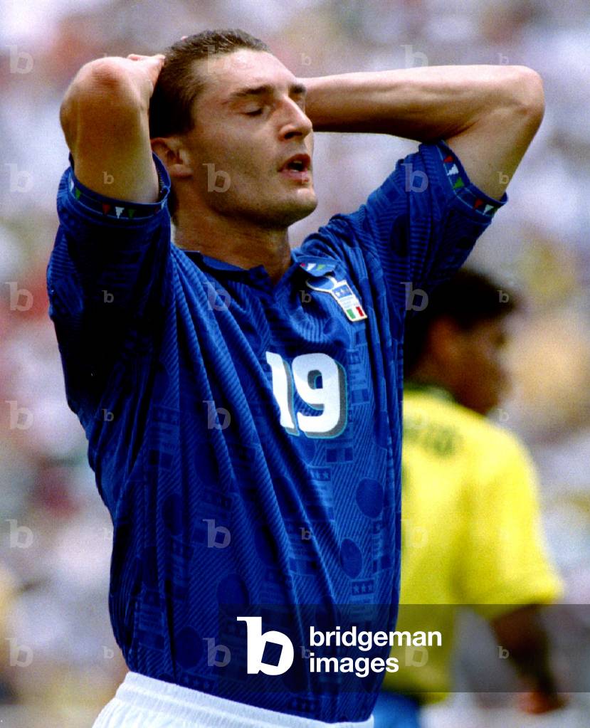 Image of Italy's Daniele Massaro reacts after missing a goal-scoring ...