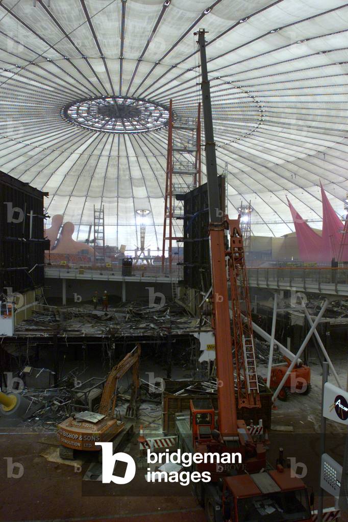 Image of STRUCTURES DEMOLISHED AS MILLENNIUM DOME TO BE AUCTIONED, 2001 ...