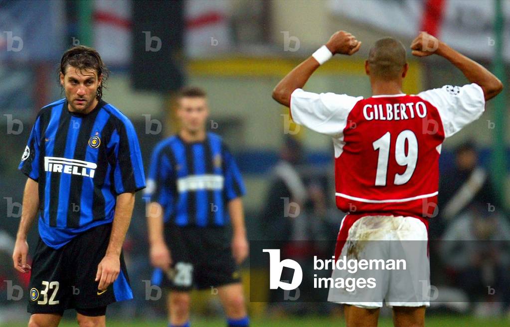 Image of GILBERTO OF ARSENAL CELEBRATES AT THE END OF THE CHAMPIONS