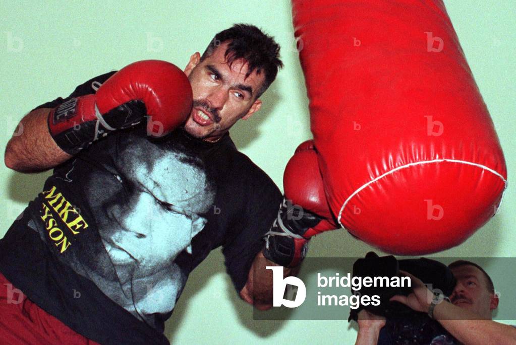 Image of US BOXER JORGE VALDES BOXES DURING HIS TRAINING IN LEIPZIG,