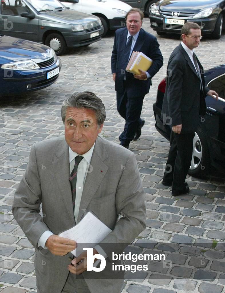 Image of Ernest-Antoine Seilliere (C), head of French employer group ...