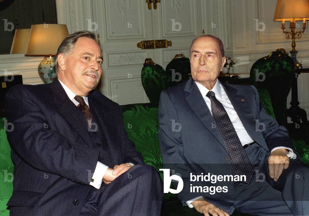 Image of French President Francois Mitterrand listens to Quebec's Prime ...