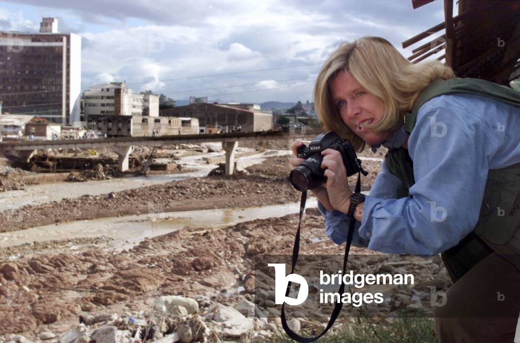 Image of Tipper Gore, wife of U.S. Vice President Gore looks over
