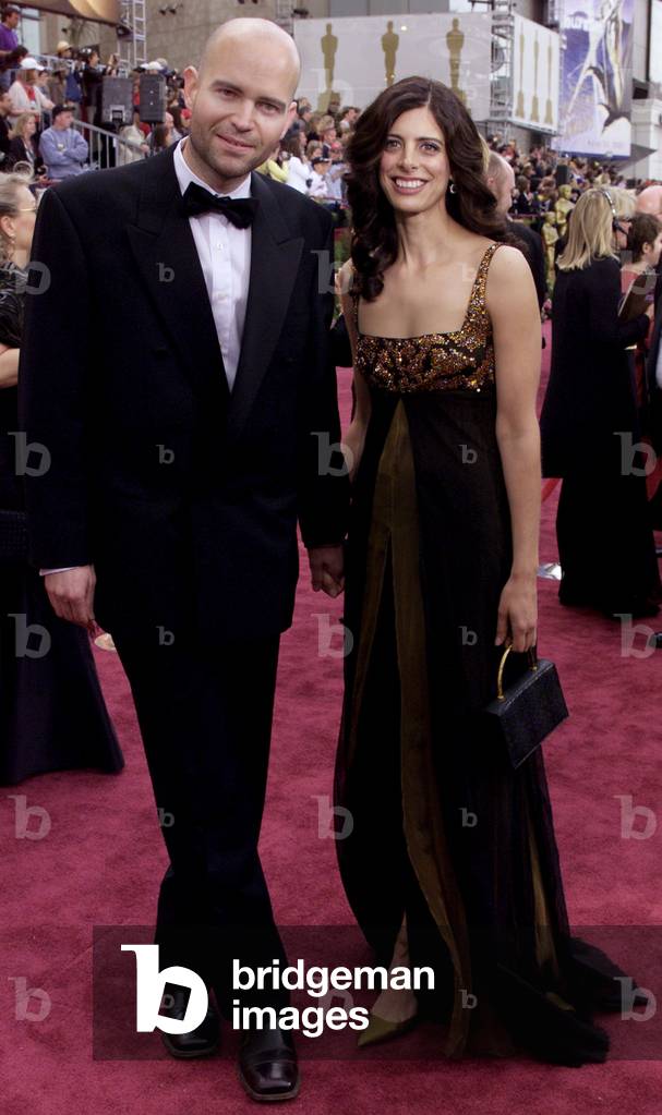 Image of DIRECTOR MARC FORSTER AND WIFE JULIA ARRIVE AT OSCARS, 2002-03-24