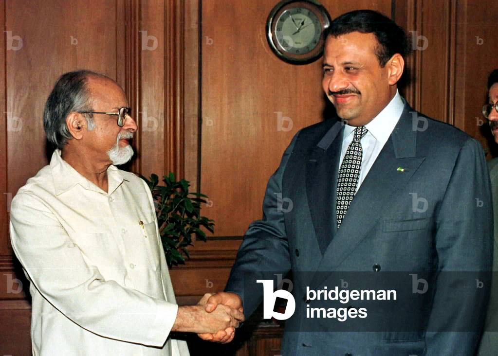 Image of SAUDI ARABIAN PRINCE ABDUL AZIZ, 1996-10-10 (photo)