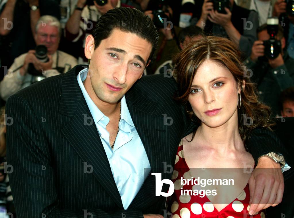 Image of AMERICAN ACTOR ADRIEN BRODY AND BRITISH ACTRESS EMILIA FOX POSE