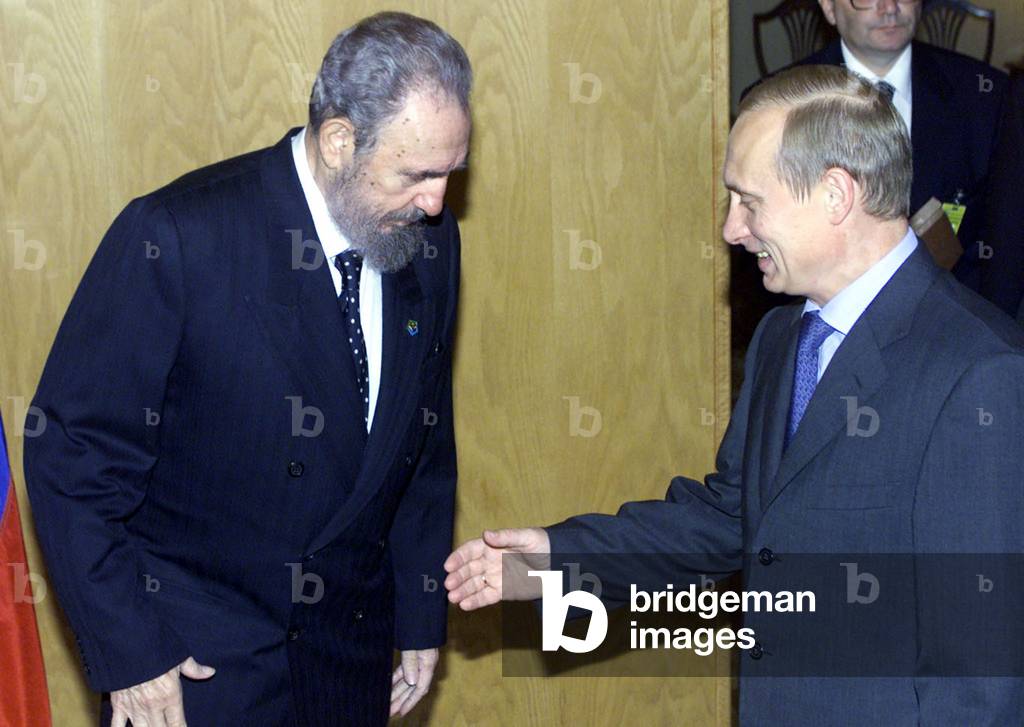 Image of VLADIMIR PUTIN AND FIDEL CASTRO, 2000 (photo)