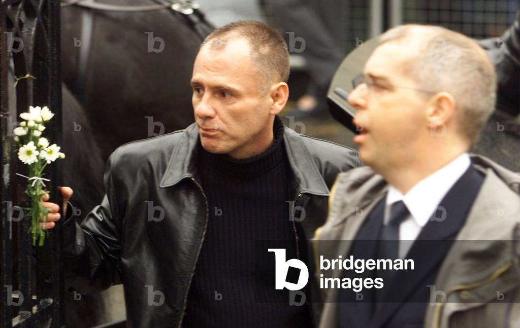 Image of The pop group the Pet Shop Boys, Chris Lowe (L)