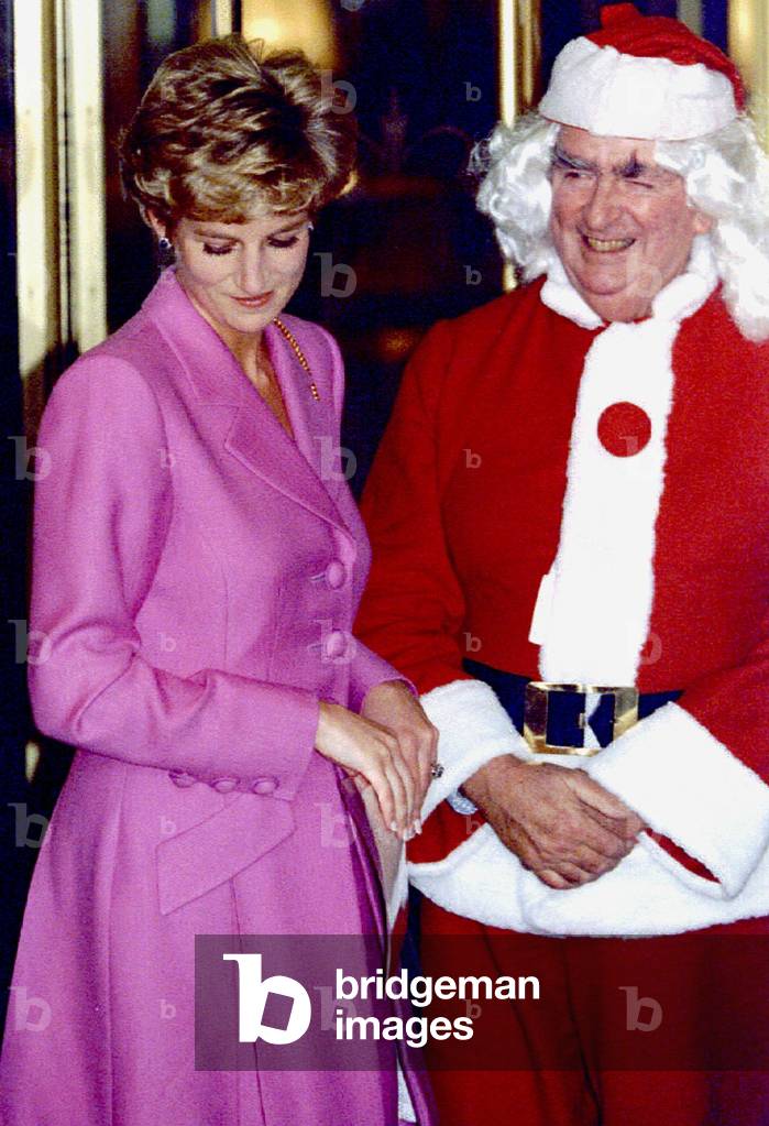 Image of The Princess of Wales and Lord Healey dressed in a