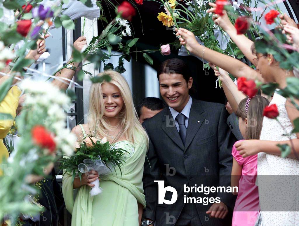 Image of ROMANIA'S MUTU AND HIS BRIDE ALEXANDRA DURING WEDDING IN ...