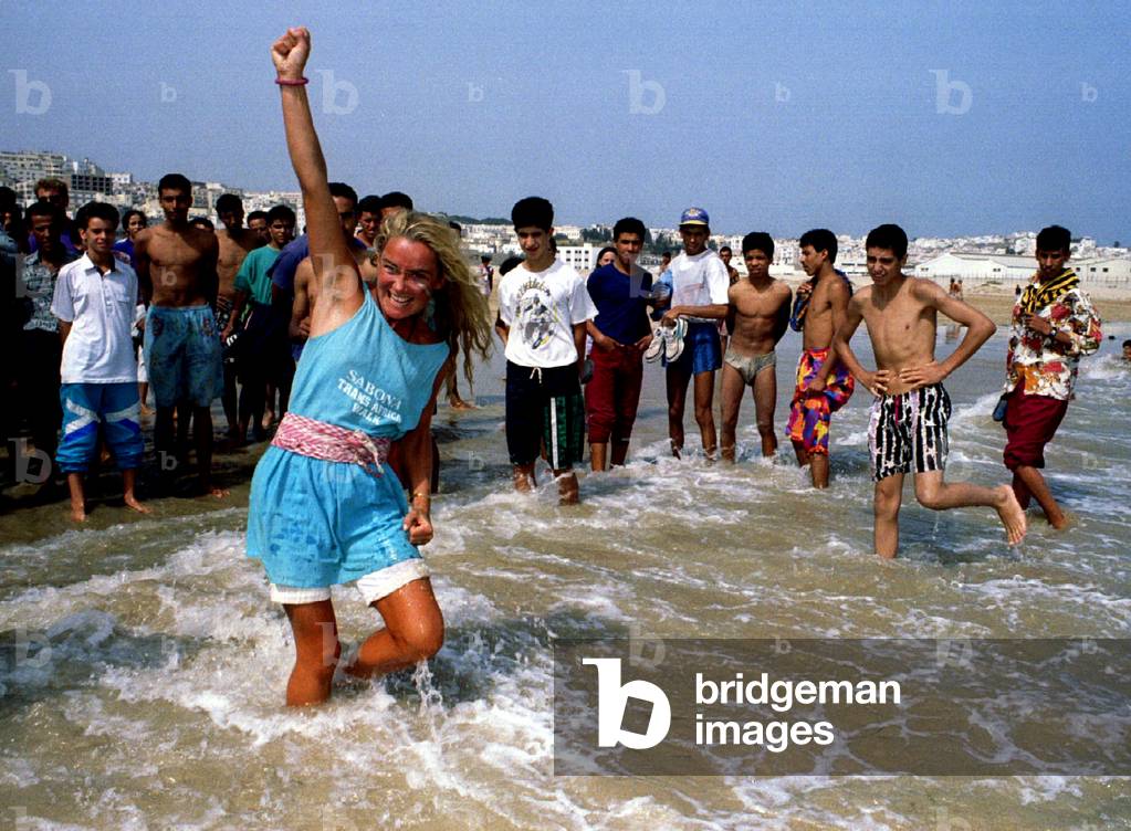Image of Surprised Moroccans watch Ffyona Campbell of Scotland September 1 as