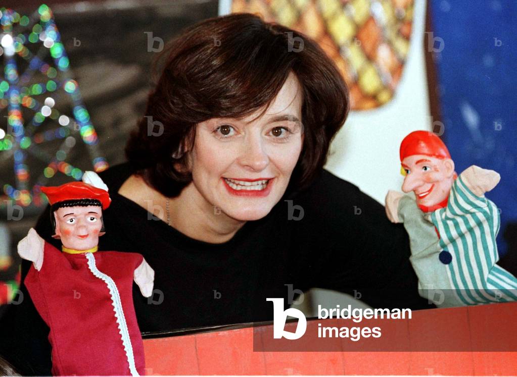 Image of Cherie Booth, wife of Labour leader Tony-Blair, entertains ...
