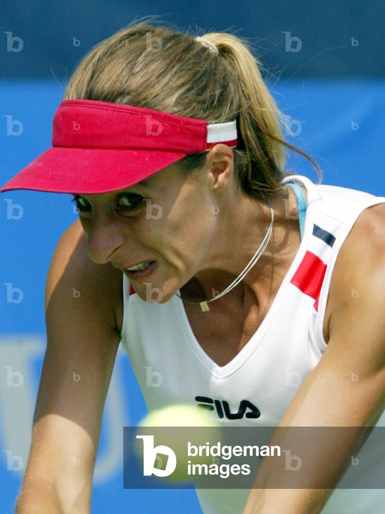 Image of ANCA BARNA FROM GERMANY PLAYS A SHOT TO INDONESIA'S ANGELIQUE