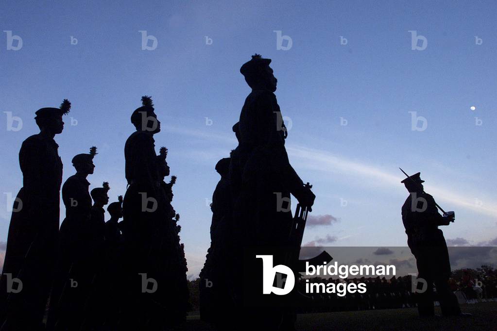 Image of SRI LANKAN SOLDIERS STAND TO ATTENTION DURING AN ARMY INTER ...