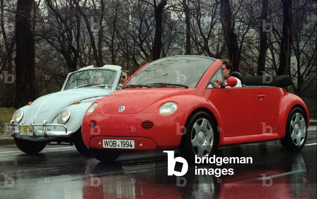 Image of The Volkswagen Concept 1 Cabriolet (R) is shown next to