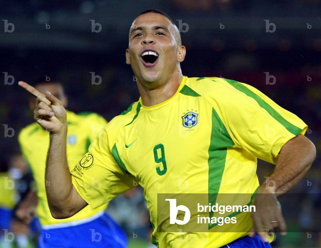 Image of BRAZIL'S RONALDO CELEBRATES AFTER SCORING AGAINST GERMANY IN ...