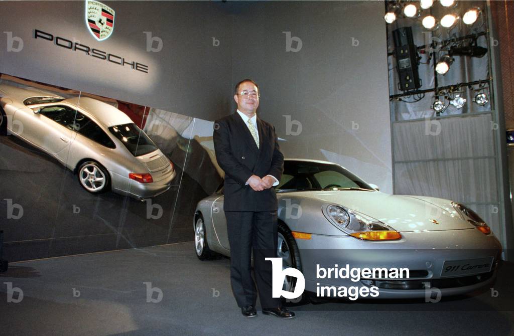 Image of PORSCHE JAPAN LAUNCHES A NEW MODEL OF THE PORSCHE 911