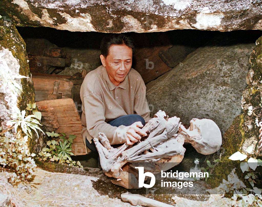 Image of Orlando Obinion, an official of the Philippine National Museum ...