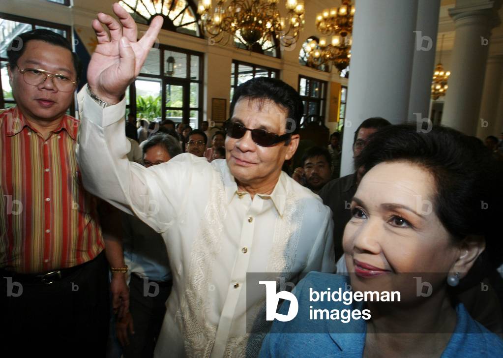Image of PHILIPPINE MOVIE ACTOR FERNANDO POE JR ARRIVES AT HISTORIC MANILA