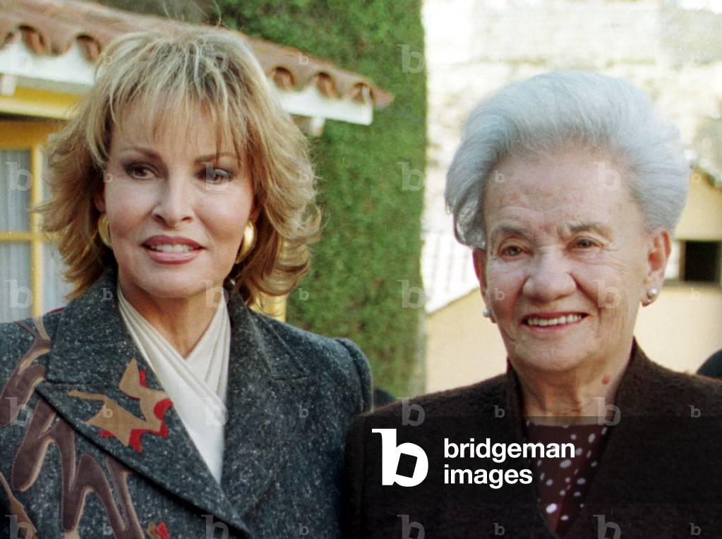 Image of AMERICAN ACTRESS RAQUEL WELCH AND BOLIVIAN FORMER PRESIDENT ...