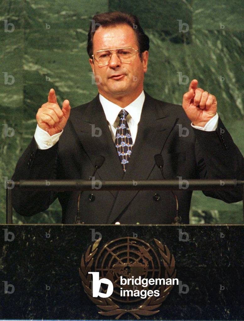 Image of GERMAN FM KINKEL ADDRESSES UN GENERAL ASSEMBLY, 1997-09-24 (photo)
